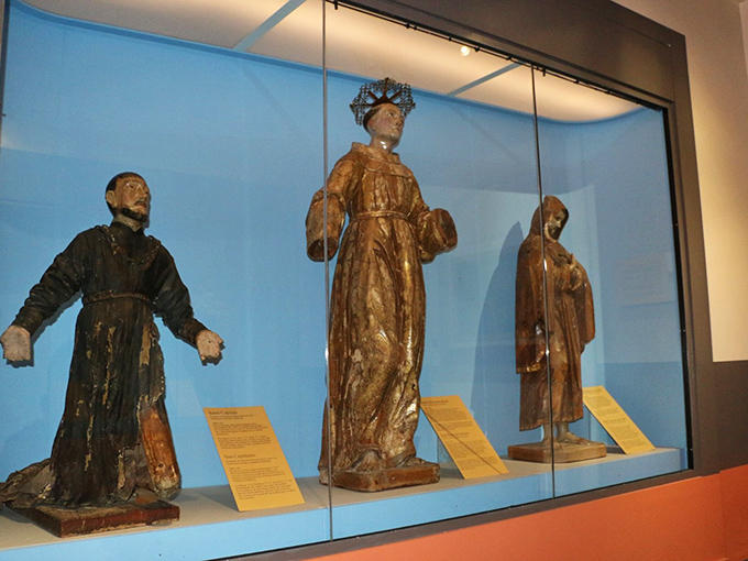 Holy statues that have seen it all. These guys have been standing around for centuries, proving that patience truly is a virtue.