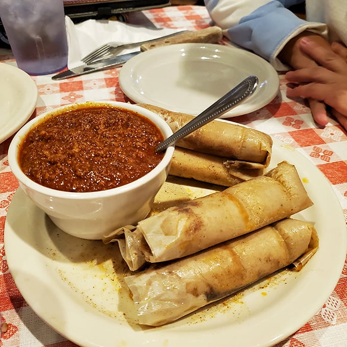 Hot tamales: Doe's original claim to fame. These little bundles of spicy goodness are like edible time machines, transporting you to 1941 with each bite.