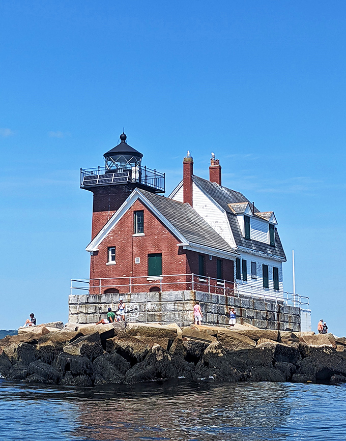 The backside of beauty: Proof that this lighthouse looks good from every angle. Take that, supermodels!