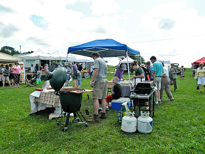 Farmers' market or social hub? In Damariscotta, it's deliciously both. Fresh produce and even fresher gossip &ndash; the perfect Maine morning.