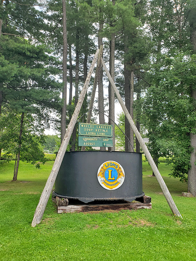 Soup for the soul &ndash; and the whole town! This kettle could give Stone Soup a run for its money in community spirit.
