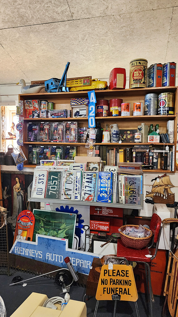 From vintage license plates to quirky signs, this wall is like Instagram for time travelers. #ThrowbackThursday, anyone?