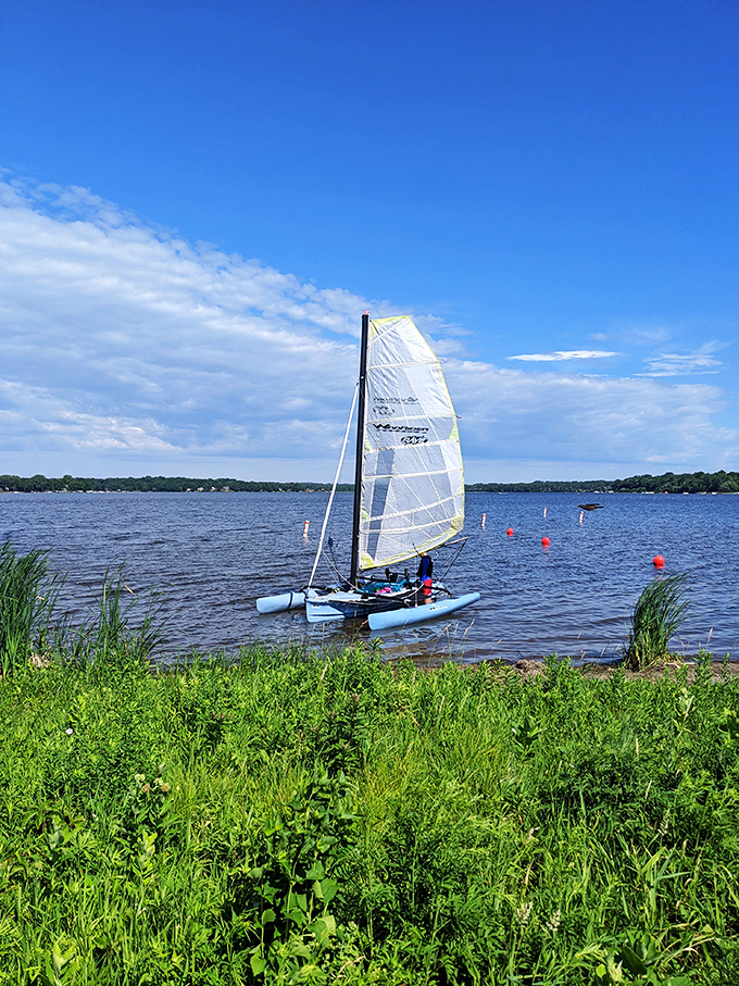 Set sail for adventure! This little boat's got more pep than a Minnesotan after their third cup of coffee.