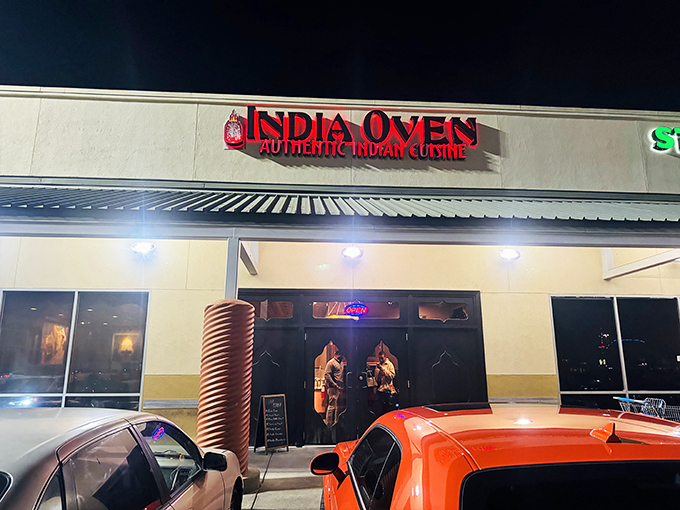 India Oven: Tucked away in a strip mall, this flavor powerhouse proves that looks can be deceiving. Prepare for a spice adventure!