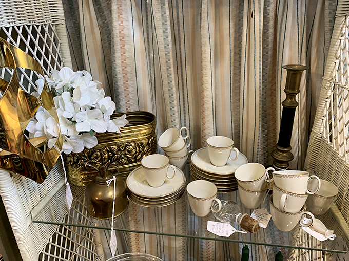 Delicate teacups that could make even Earl Grey feel fancy. It's high tea meets high style in this porcelain parade.