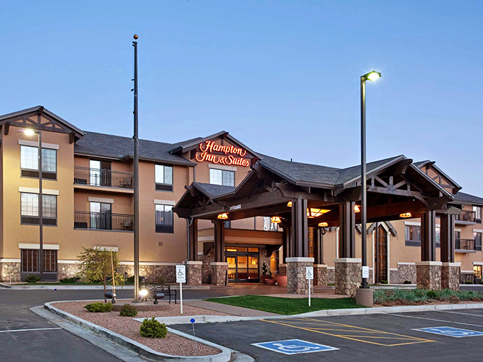 Hampton Inn: Where comfort meets the great outdoors. It's like glamping, but with actual beds and no bears.