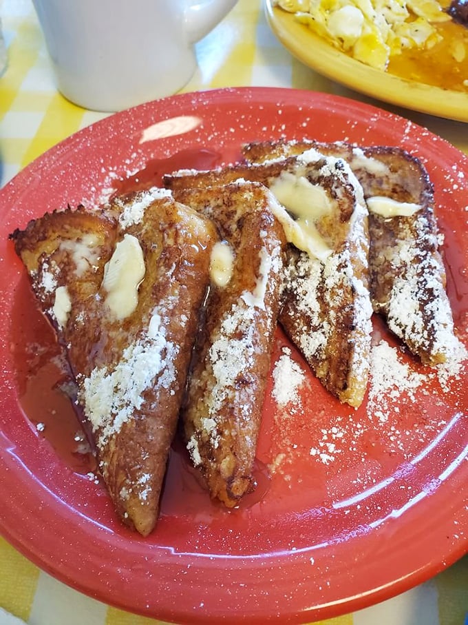 French toast that puts the "ooh la la" in your morning. It's like Paris for your palate, no passport required.