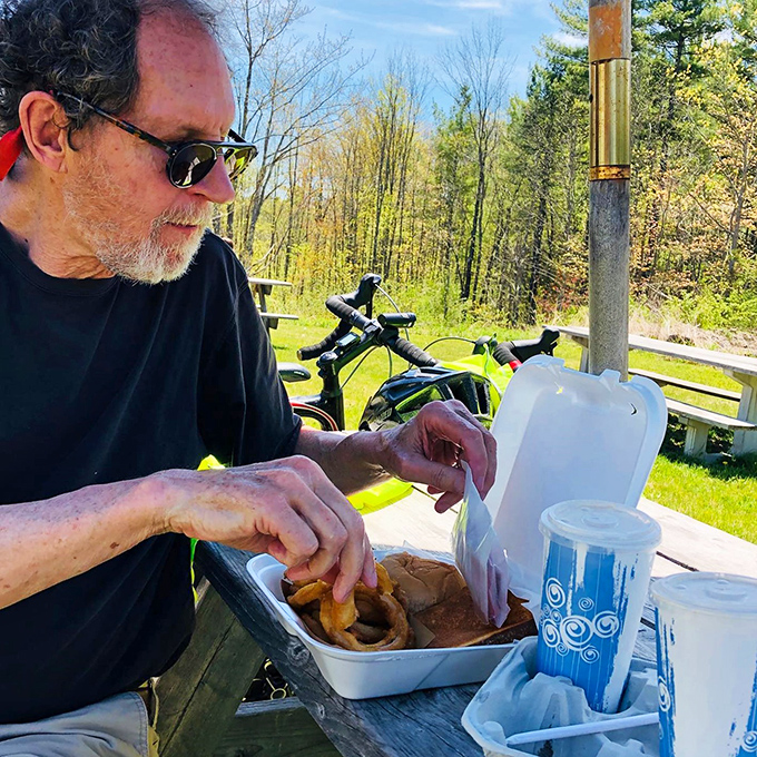 Al fresco dining, Harmon's style. Picnic tables and fresh air make the perfect pairing for a sunny day burger feast.