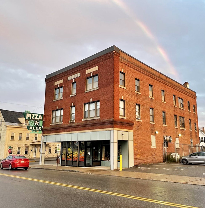 Pizza palace or time capsule? This brick building has been serving up slices and smiles since before the moon landing!