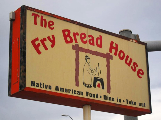 A sign of good things to come! This vintage-style signage is like a beacon of hope for empty stomachs everywhere.