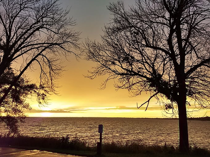 High Cliff's sunset: nature's own light show. It's like front-row seats to the best performance in town, no tickets required.