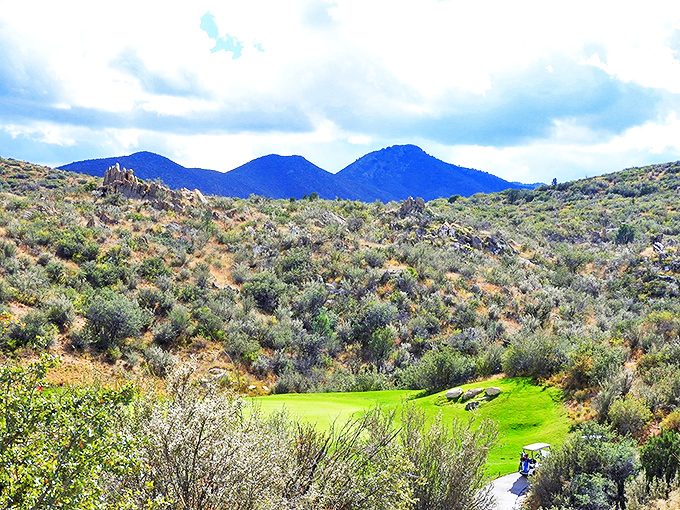 The Valley: Golf meets the great outdoors in this stunning landscape. It's like Mother Nature decided to create her own mini-golf course, supersized.