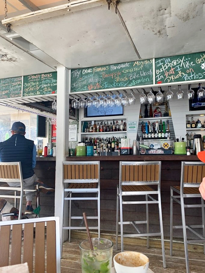 Belly up to bliss! This bar isn't just serving drinks; it's dishing out liquid sunshine and good times by the glassful.