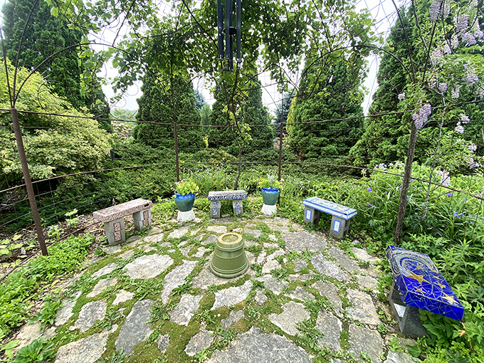 Zen and the art of garden maintenance. This serene stone circle is like a mini Stonehenge for plant lovers. Druid robes optional, but encouraged.