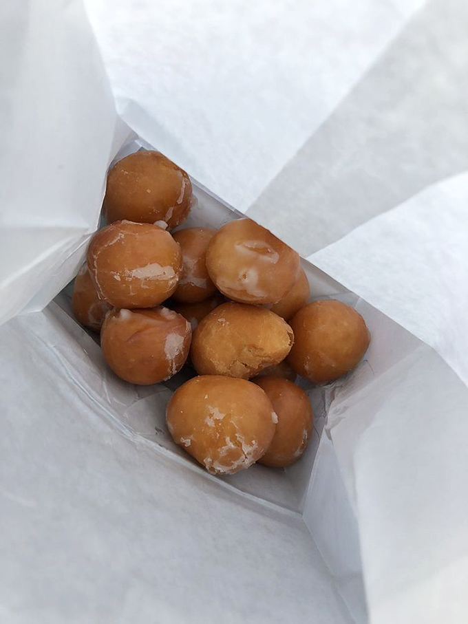 Donut holes: for when you want to fool yourself into thinking you're eating less. These little guys are dangerously poppable!