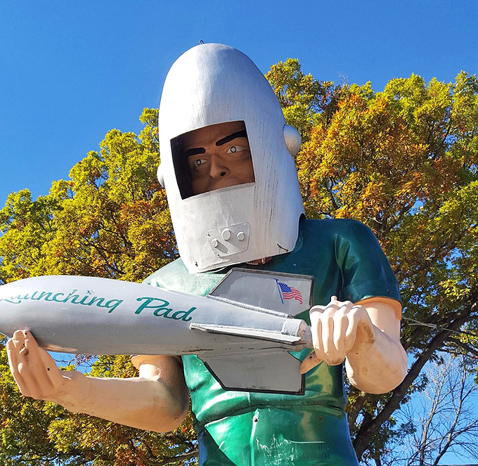 Autumn leaves and alien beings &ndash; just another day in Illinois. Who needs New England fall foliage when you've got technicolor trees and a green giant?