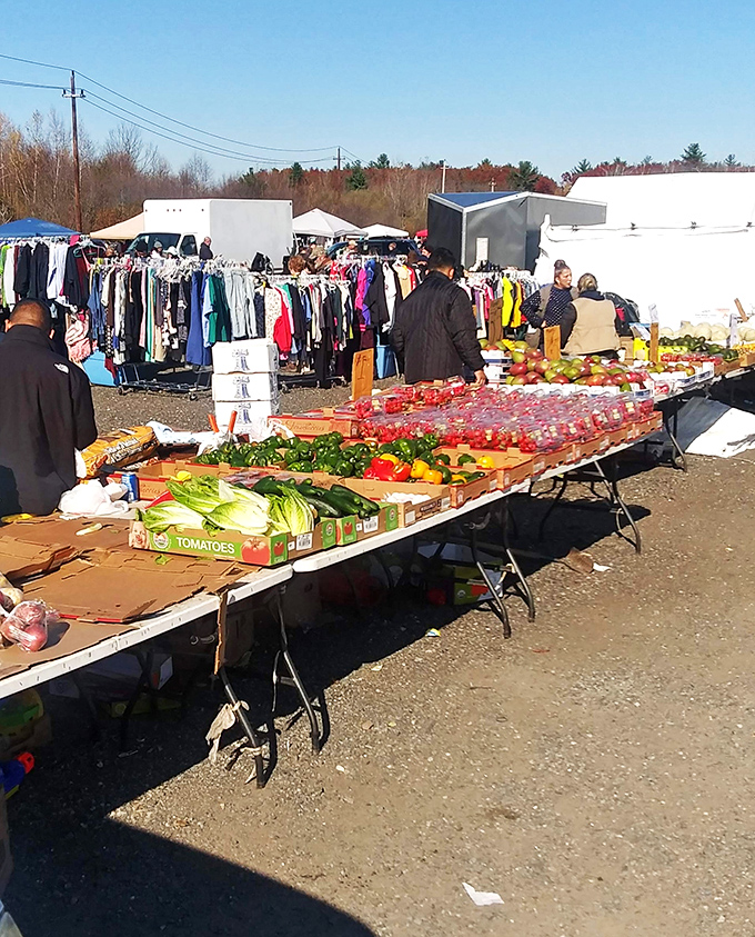 Farm-fresh deals! This produce stand proves that even flea markets can be part farmers market. Time to stock up on veggies and vintage in one fell swoop!
