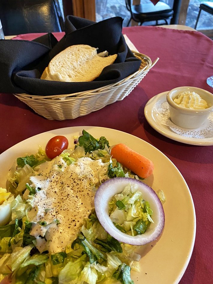 A salad that doesn't feel like punishment. Fresh, crisp, and colorful &ndash; it's the opening act that sets the stage for the meaty main event.