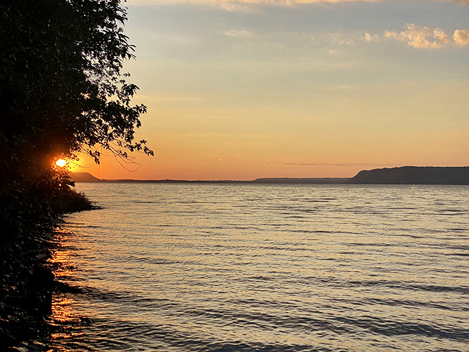 Sunset over Lake Pepin: Nature's way of saying, "Top that, Instagram filters!"
