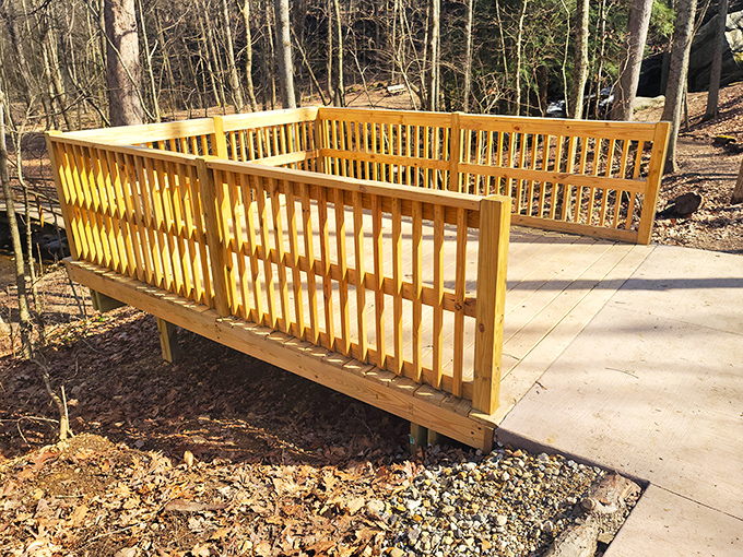 This deck isn't for card games, unless you're playing Go Fish with actual fish. A perfect spot for nature's grand show.