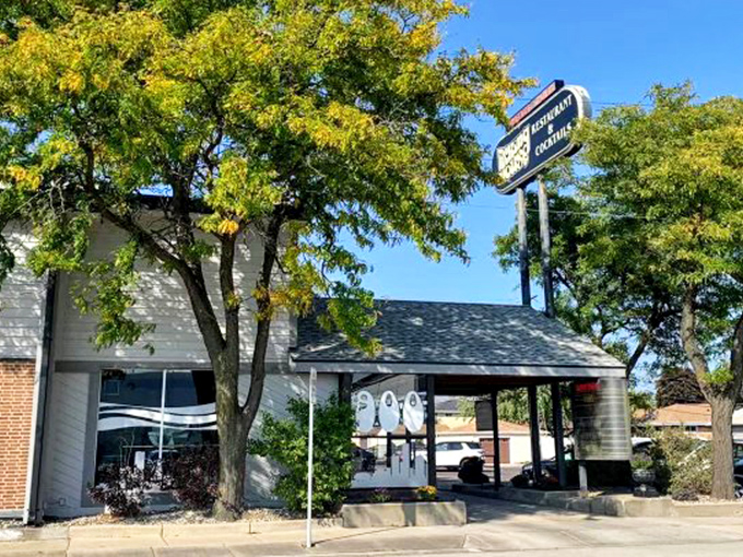 The Packing House: where good times are always on the menu. Come for the food, stay for the warm Wisconsin welcome!