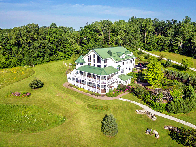 The Sacred Clay Country Inn: where "country comfort" gets a five-star makeover. It's like your grandma's house, if she won the lottery.