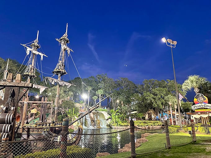 As night falls, Pirate's Cove transforms into a glowing wonderland. It's "Avatar" meets "Treasure Planet" &ndash; with more putting.
