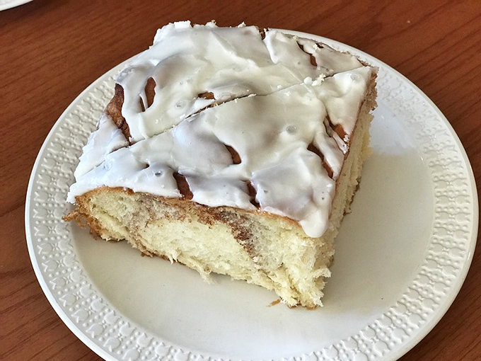 Cinnamon roll or work of art? This sweet spiral could make even the Mona Lisa jealous of its curves.