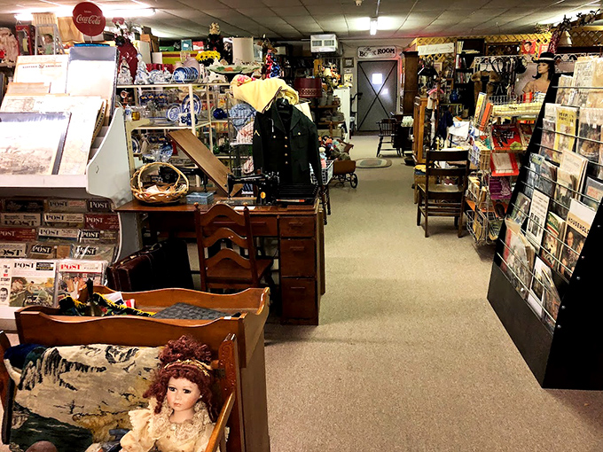 Down the rabbit hole we go! This hallway of wonders is where Alice would shop if she grew up and developed a taste for vintage. Curiouser and curiouser, indeed!