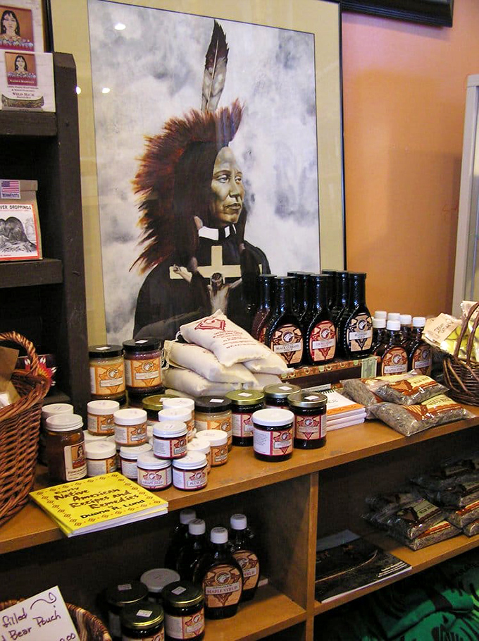 A feast for the senses! Local flavors and Native artistry combine to offer a taste of culture that goes beyond the written word.