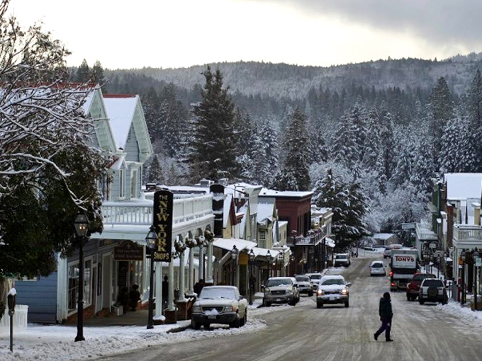 Winter wonderland meets Wild West. It's like Mother Nature and John Wayne co-directed a holiday special.