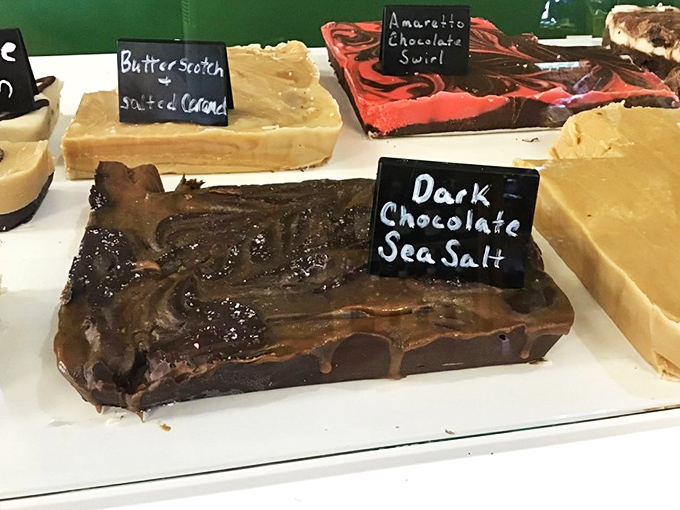 Fudge fantasy land! These slabs of chocolatey, butterscotchy bliss are proof that not all gold comes from Fort Knox.