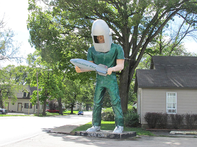 Move over, Paul Bunyan! There's a new colossal cutie in town, and he's serving up space-age snacks with a side of Midwestern charm.