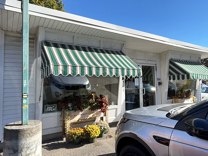 The Cookie Jar's facade: where New England charm meets confectionery dreams. It's not just a bakery; it's a local landmark of deliciousness.