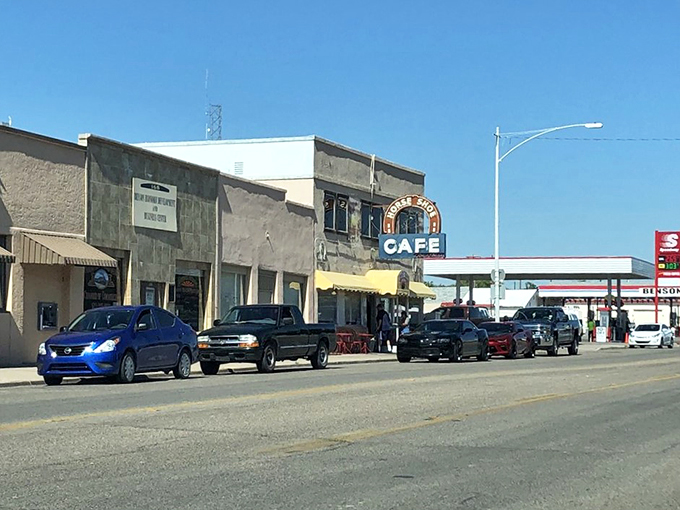 Small town charm, big flavor potential. The Horseshoe Cafe stands proud on this street corner, a beacon of deliciousness for hungry travelers.