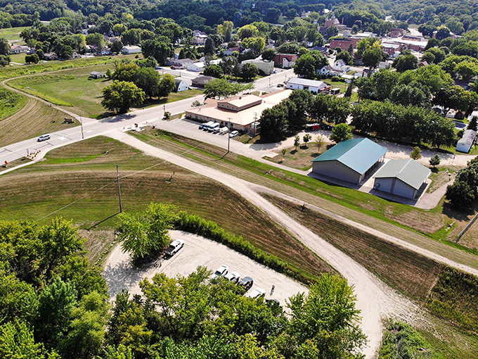 Bird's eye view or love at first sight? From up here, Henderson looks like the cozy, quirky town you've always dreamed of calling home.