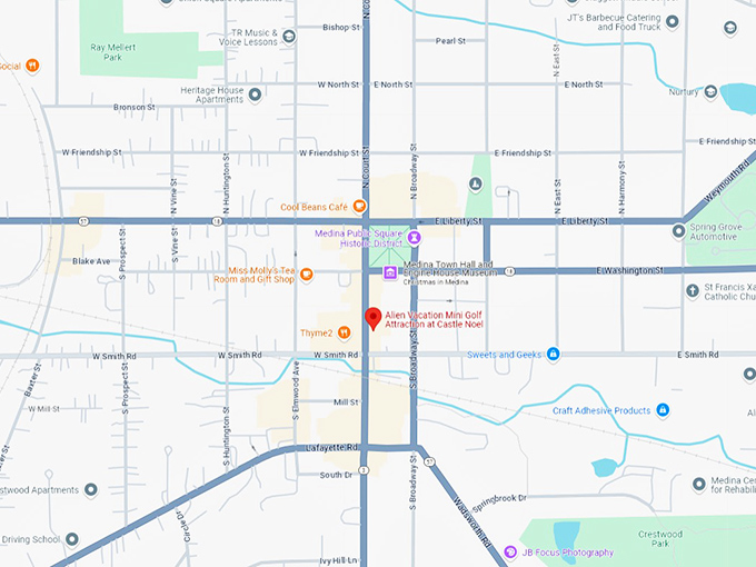 16 alien vacation mini golf map
