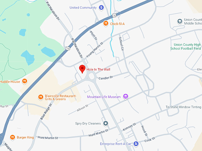 16 hole in the wall map