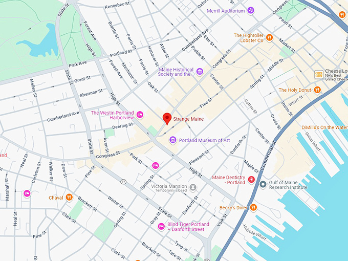 16 strange maine map