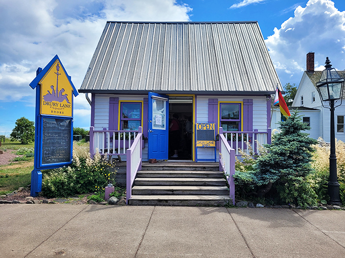 A literary oasis in purple and blue! Drury Lane Books stands out like a cheerful bookmark on the shores of Lake Superior.