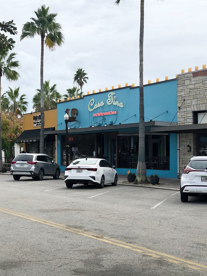Casa Tina: Where turquoise dreams and taco cravings collide! This Dunedin gem is like a Frida Kahlo painting come to life, with flavors as vibrant as its facade.