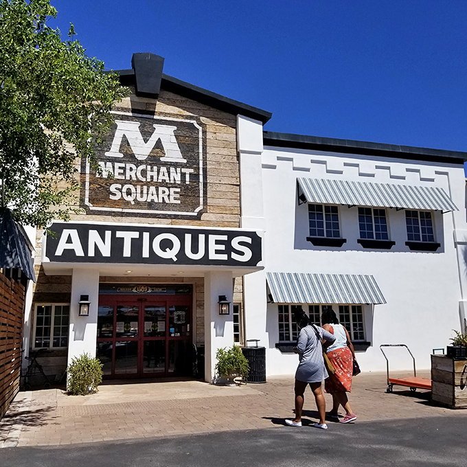 Step into Merchant Square and you're suddenly the star of your own time-travel adventure. Who knew history could be so stylishly arranged?