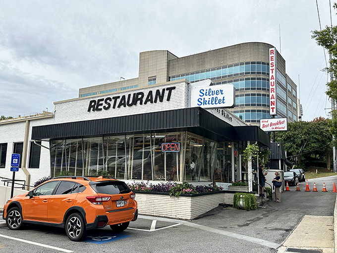 Silver Skillet: Where chrome dreams and Southern comfort collide! This Atlanta icon serves up nostalgia with a side of grits.