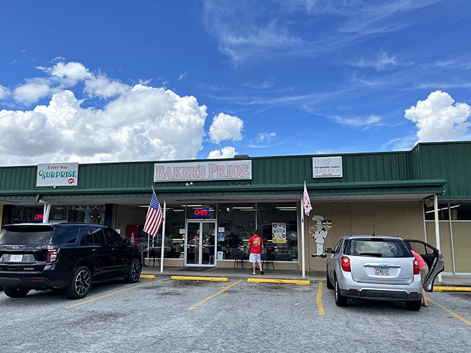 Forget the peach, Georgia's real pride is baking! This unassuming storefront hides a treasure trove of treats that would make even the Founding Fathers drool.
