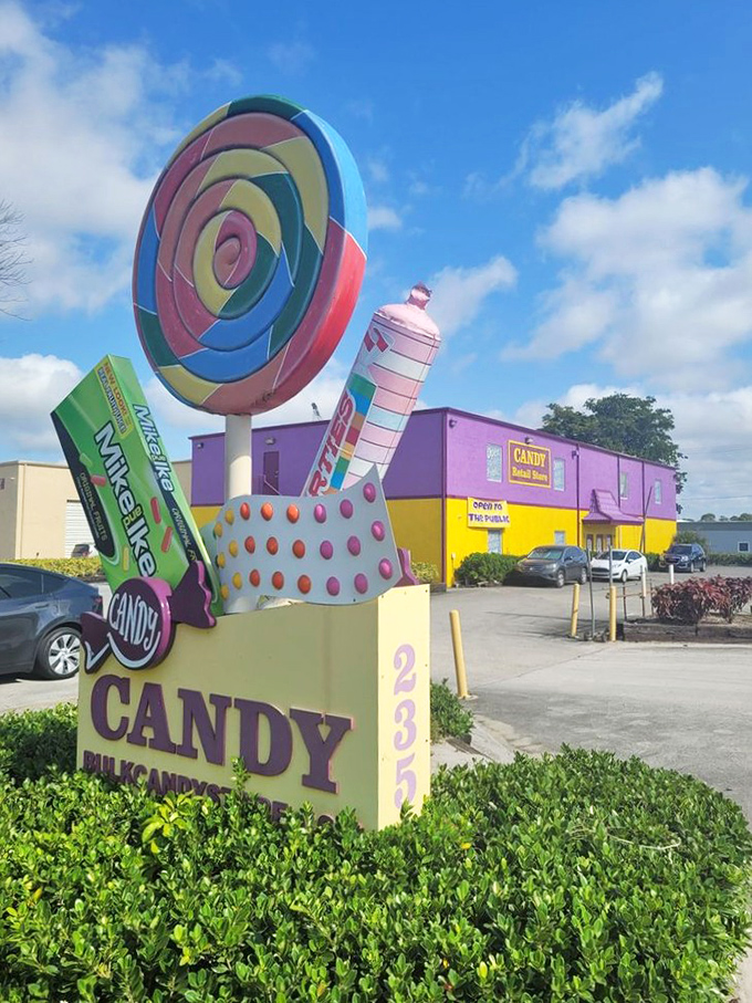Talk about eye candy! This giant lollipop could double as a helipad for Charlie's great glass elevator.