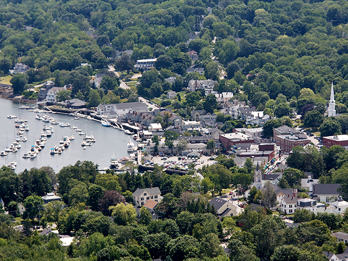 Main Street meets maritime magic. Camden's classic New England architecture beckons you to explore its coastal allure.