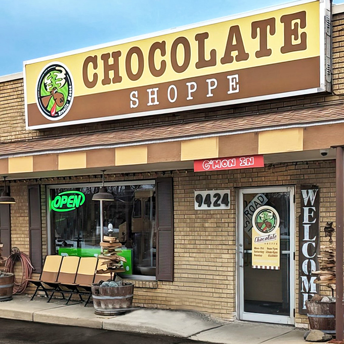 Step into a world of chocolatey wonder! Droolin' Moose's inviting facade is like a golden ticket to flavor paradise.