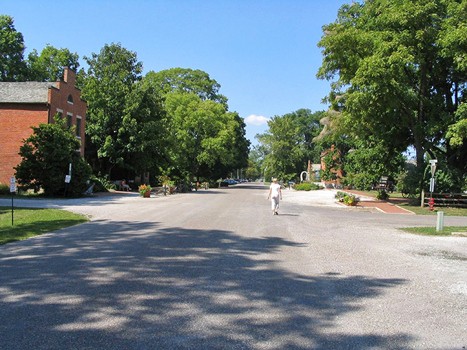 Nauvoo's tree-lined streets are so picturesque, you'll half expect Mary Poppins to float down with her umbrella at any moment.