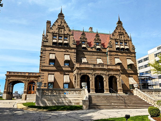 Channeling Downton Abbey with a Midwest twist. The Pabst Mansion's grand staircase begs for a dramatic entrance &ndash; or a gentle slide.