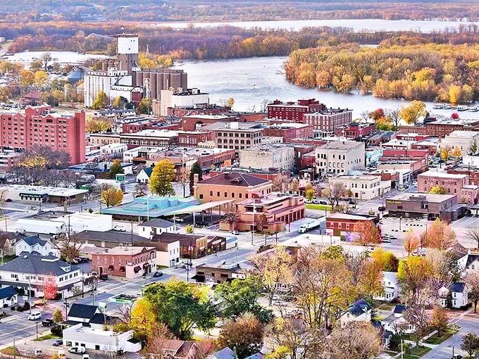 A bird's-eye view of Red Wing that'll make you want to spread your wings. It's like SimCity come to life, minus the alien invasions.